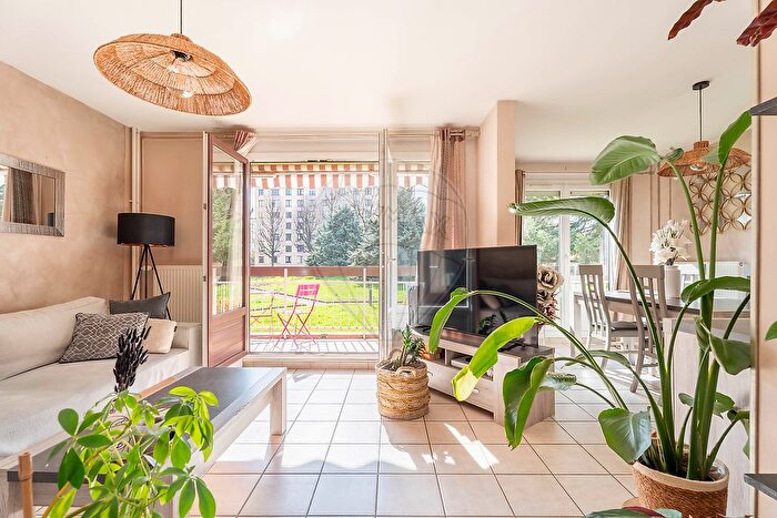 Appartement à vendre - Limas - 4 pièces - 2 chambres