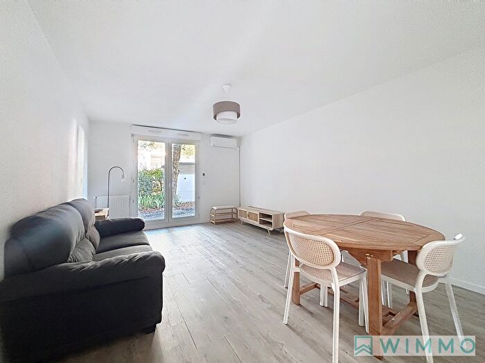 Bruges, Ausone, La Hutte, Le Grand Darnal : Appartement 4 pièces à louer