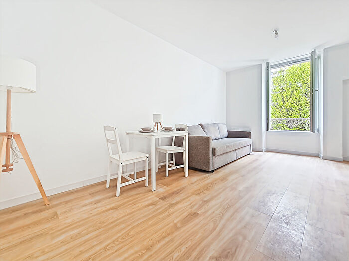 Appartement à louer - Angers, Deux-Croix, Banchais, Grand Pigeon - 1 pièce - 1 chambre