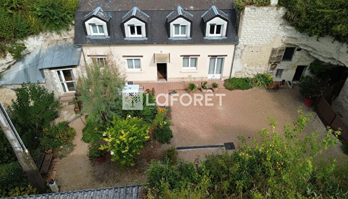 Maison 16 pièces à vendre à Le Puy-Notre-Dame