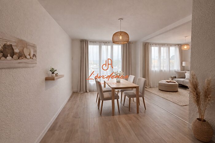 Appartement à vendre - Montélimar, Les Champs, Les Blaches, Beaulieu - 3 pièces - 2 chambres