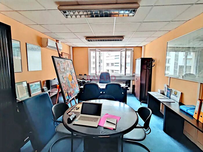 Appartement à vendre - Lyon e , Tête dOr, Vitton - 4 pièces - 3 chambres