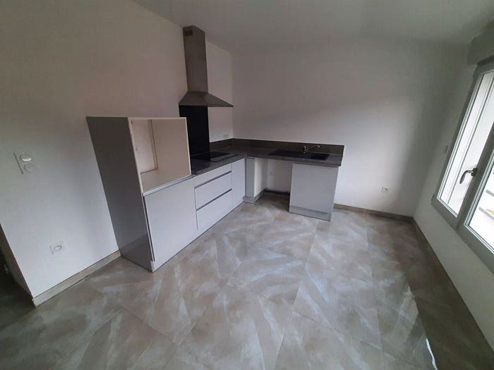 La Cluse-et-Mijoux - Appartement 2 pièces à louer