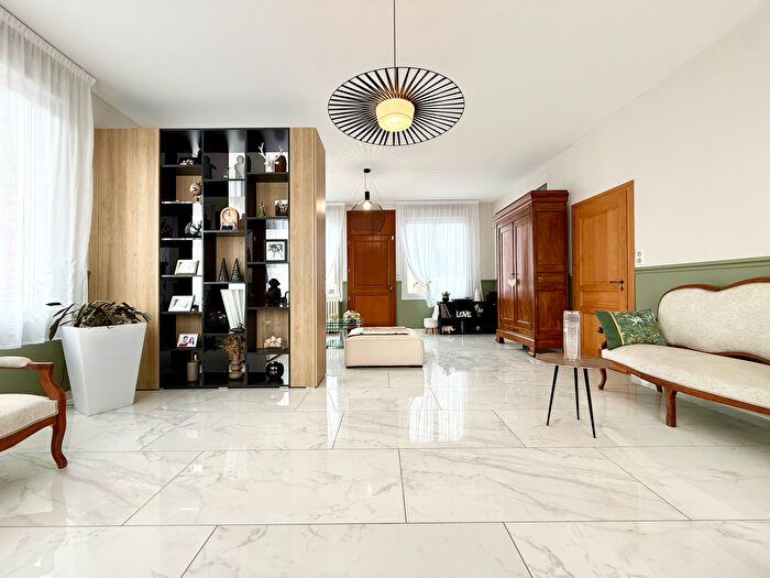 Maison à vendre - Moreuil - 7 pièces - 5 chambres