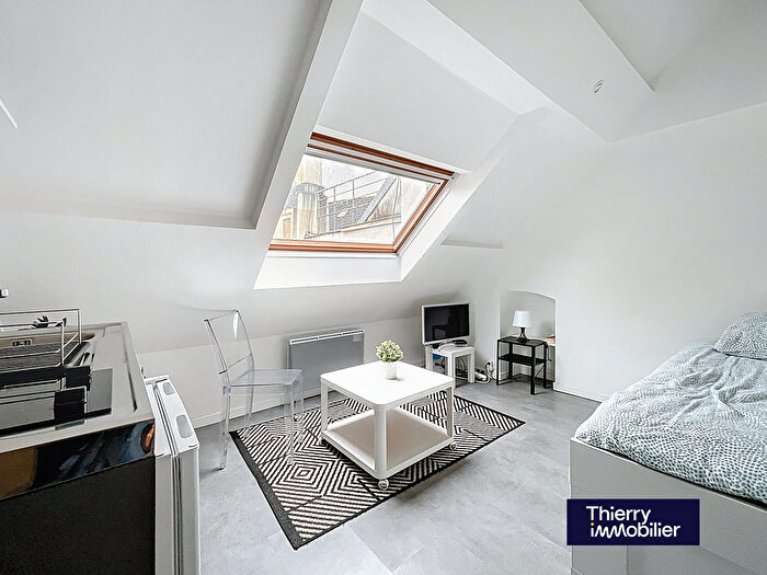 Appartement à vendre - Quartiers Centre, Saint-Hélier, Gare - 1 pièce