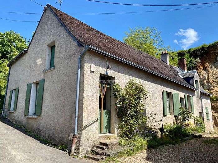 Maison à vendre - La Chartre-sur-le-Loir - 3 pièces