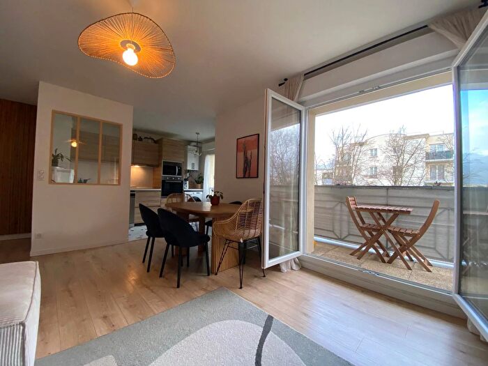 Appartement à vendre - Plaisir, Aqueduc - 3 pièces - 2 chambres