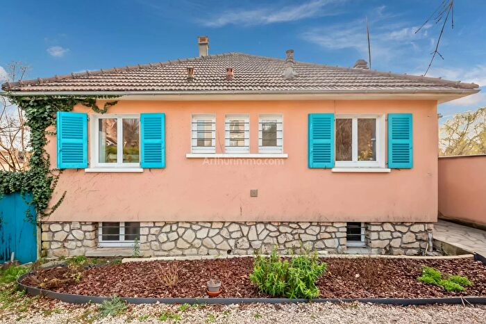 Thorigny-sur-Marne : Maison 7 pièces à vendre