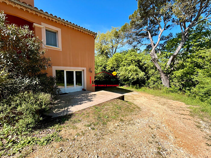 Appartement 3 pièces à Rochegude, à vendre
