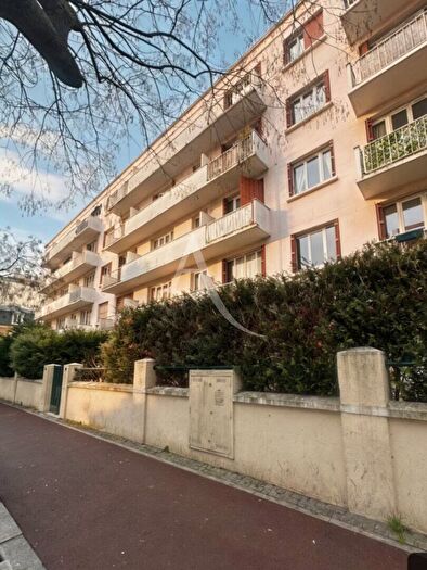 Appartement à louer - Gallieni-De Lattre de Tassigny, Épinay-sur-Seine - 1 pièce