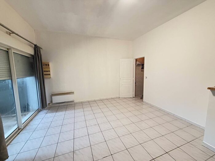 Appartement à louer - Cournonsec - 1 pièce