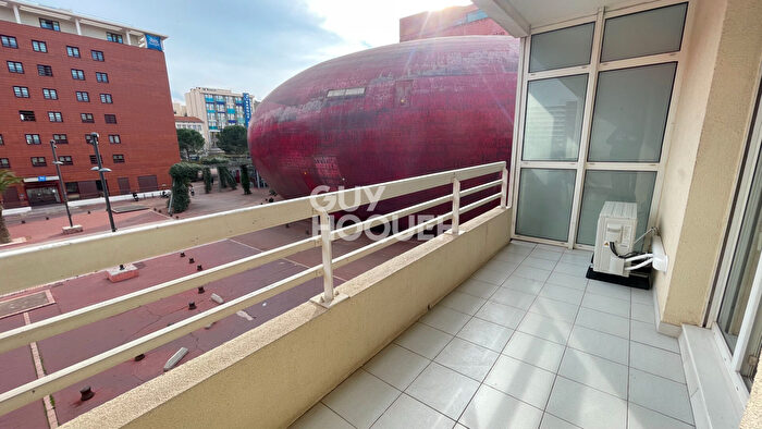 Appartement à louer - Perpignan, Clémenceau - 1 pièce