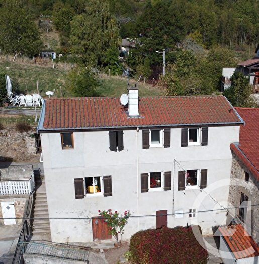 Maison 4 pièces à Saint-Sauveur-en-Rue, à vendre