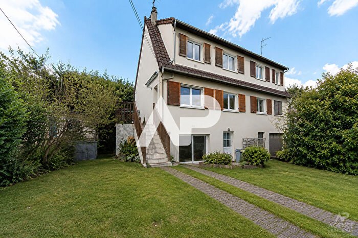 Rueil-Malmaison, Plaine Gare : Maison 7 pièces à vendre