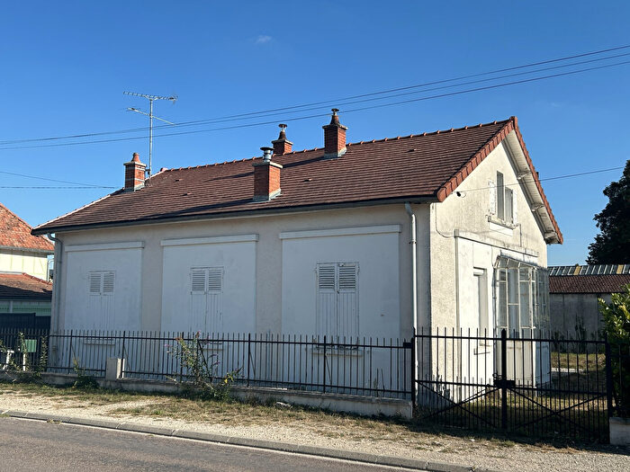 Maison 6 pièces à vendre à Fontaine-les-Grès