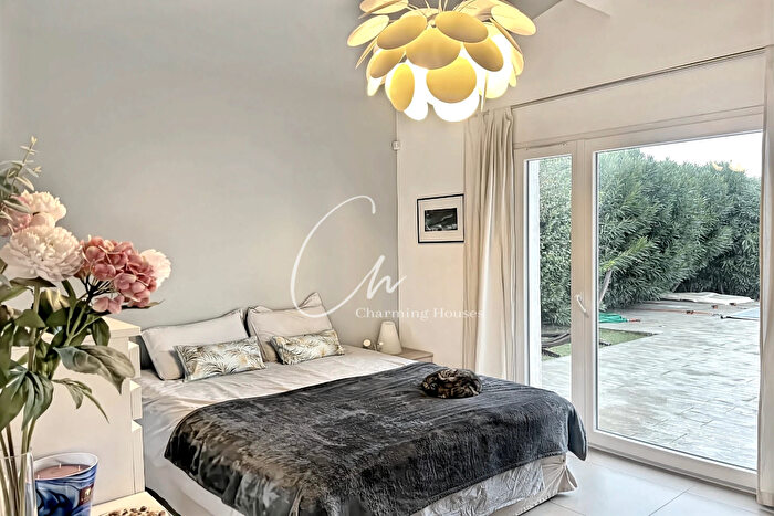 Maison à vendre - Paradou - 5 pièces - 4 chambres