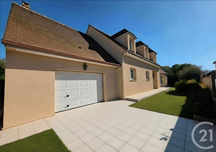 Maison 8 pièces à vendre à Marolles-en-Hurepoix