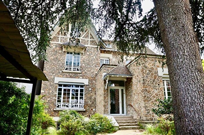 Colombes, Les Vallées - Maison 18 pièces à vendre