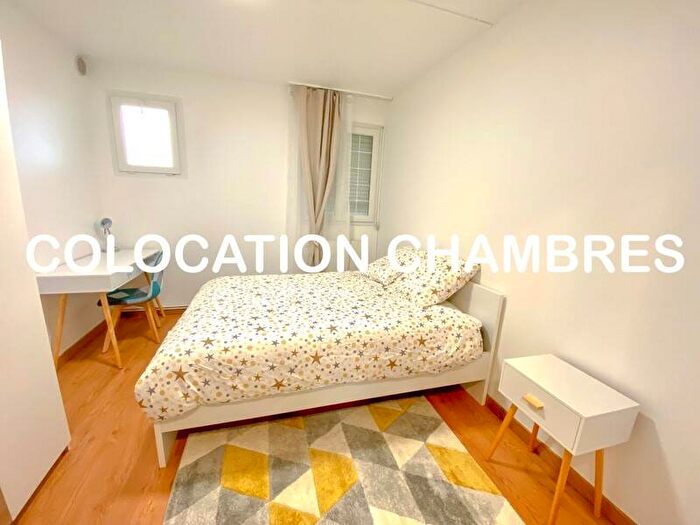 Appartement à louer - Le Plateau dAvron, Rosny-sous-Bois - 1 pièce - 6 chambres