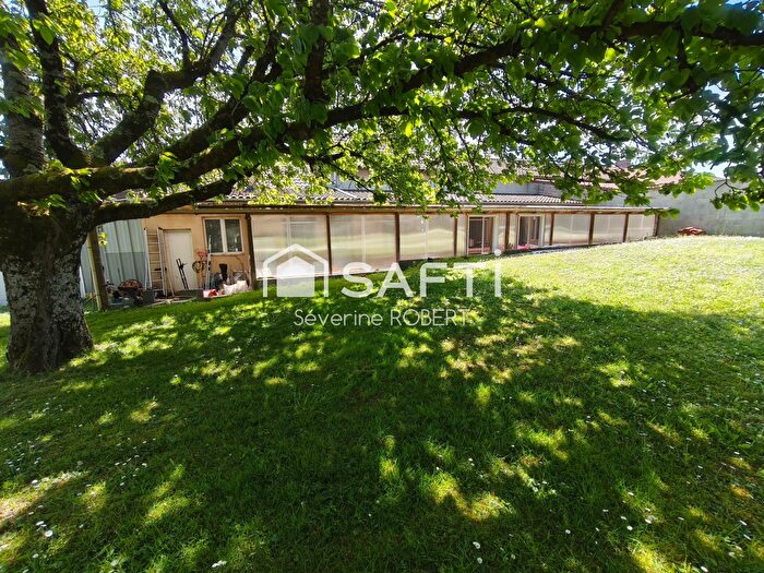 Maison 7 pièces à Nueil-sous-Faye, à vendre