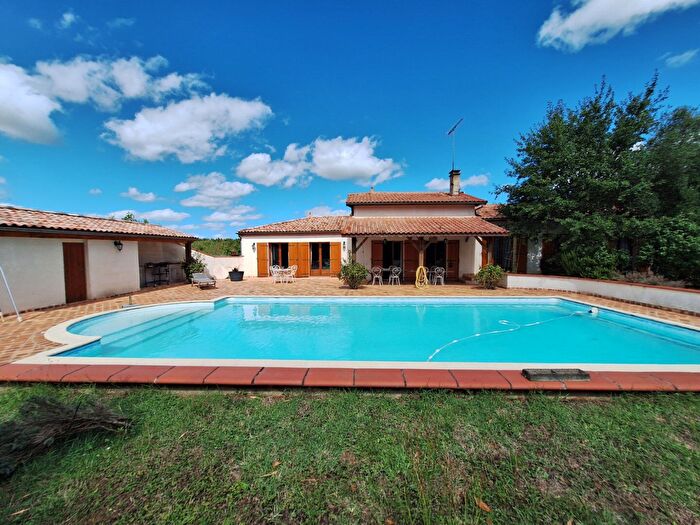 Maison à vendre - Astaffort - 6 pièces - 4 chambres