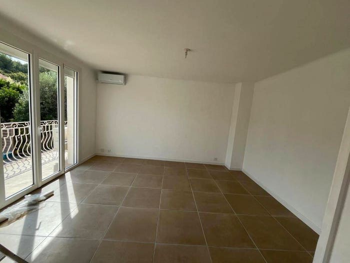 Donicarde-Barban, La Seyne-sur-Mer - Appartement 4 pièces à louer