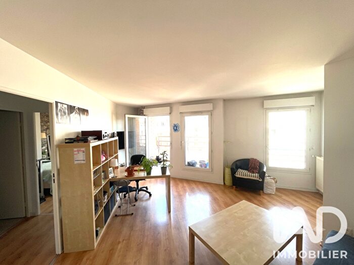 Clichy, Centre-ville : Appartement 2 pièces à vendre