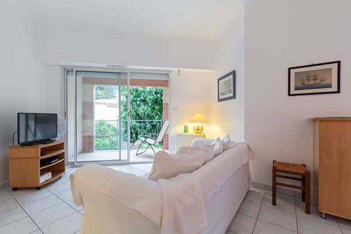 Appartement à louer - Saint-Jean-Cap-Ferrat - 3 pièces - 1 chambre