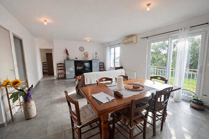 Appartement à louer - Lîle-Bouchard - 3 pièces - 2 chambres