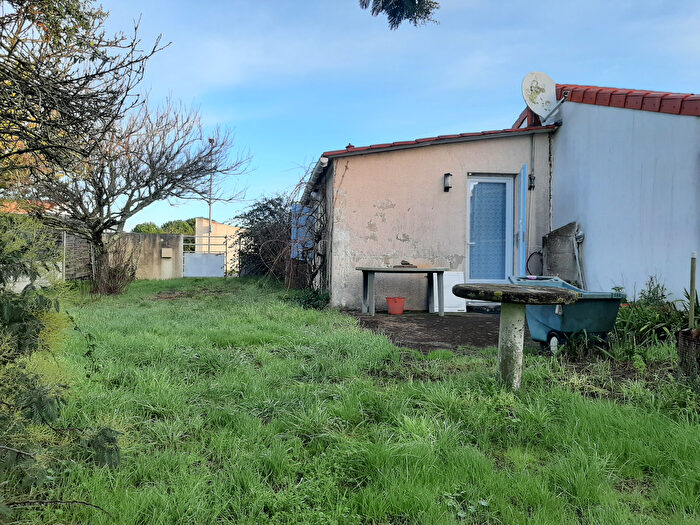 Maison à vendre - Lîle-dOlonne - 2 pièces - 1 chambre