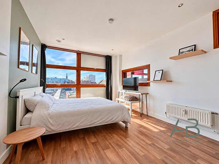 Lille, Centre-ville, Euralille : Appartement 1 pièce à vendre