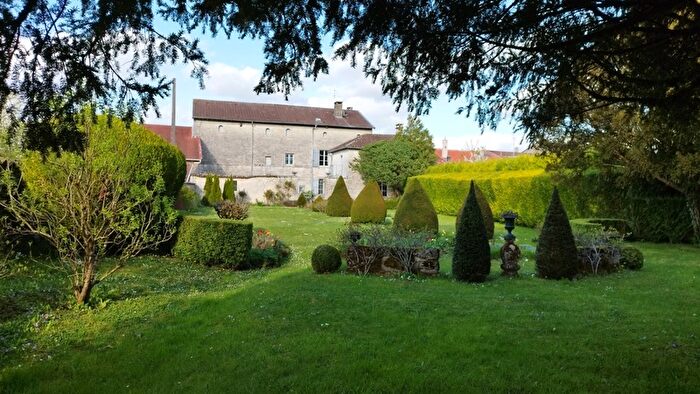 Maison à vendre - Velaines - 9 pièces - 4 chambres