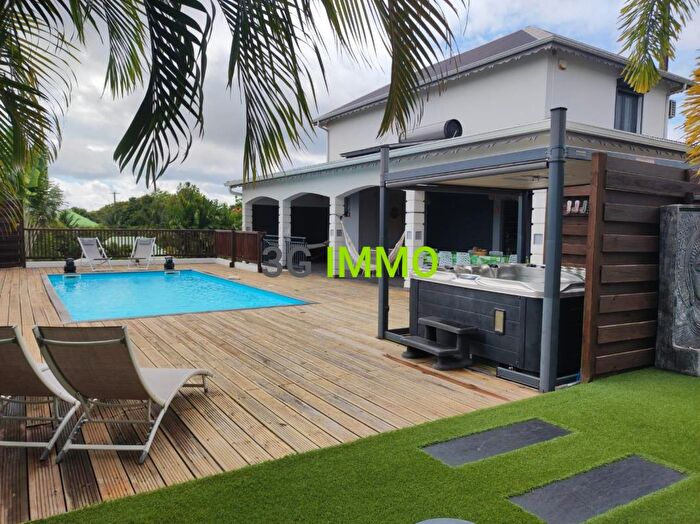 Maison à vendre - Sainte-Anne - 8 pièces - 5 chambres