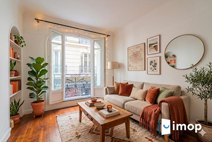 Paris 3ème, Sainte-Avoye : Appartement 3 pièces à vendre