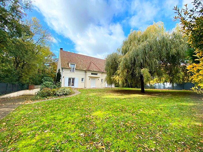 Maison à louer - LHermitage, La Queue-en-Brie - 8 pièces - 4 chambres
