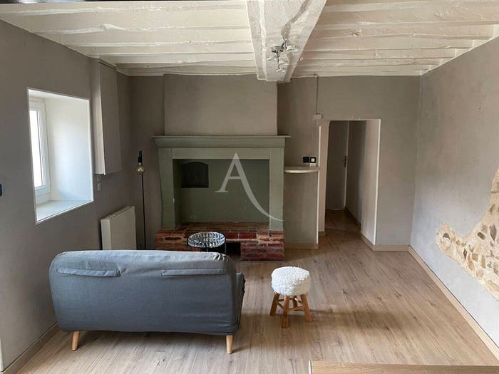 Appartement 3 pièces à louer - Étriché