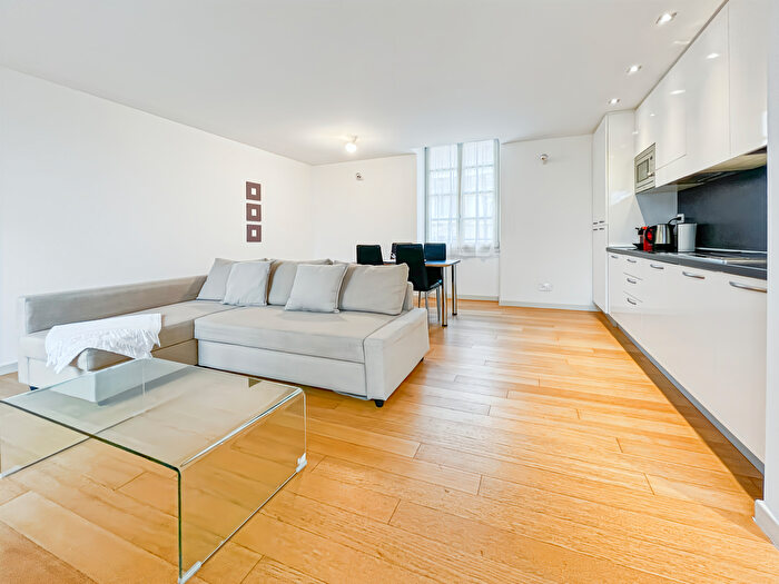 Appartement à vendre - Cannes, Centre-ville - 2 pièces - 1 chambre