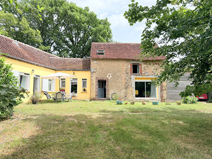 Maison 4 pièces à Fontaines, à vendre