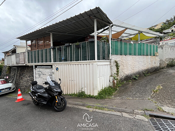 Maison à vendre - Saint-Denis, Bellepierre - 3 pièces - 2 chambres