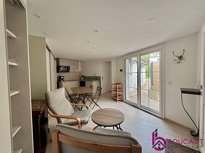 Robinson, Châtenay-Malabry : Appartement 2 pièces à louer
