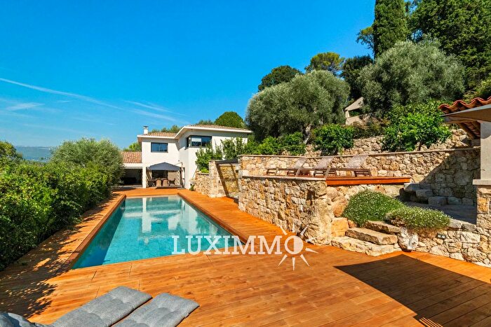 Maison à vendre - Mougins, Saint-Martin, Jylloue - 10 pièces - 4 chambres