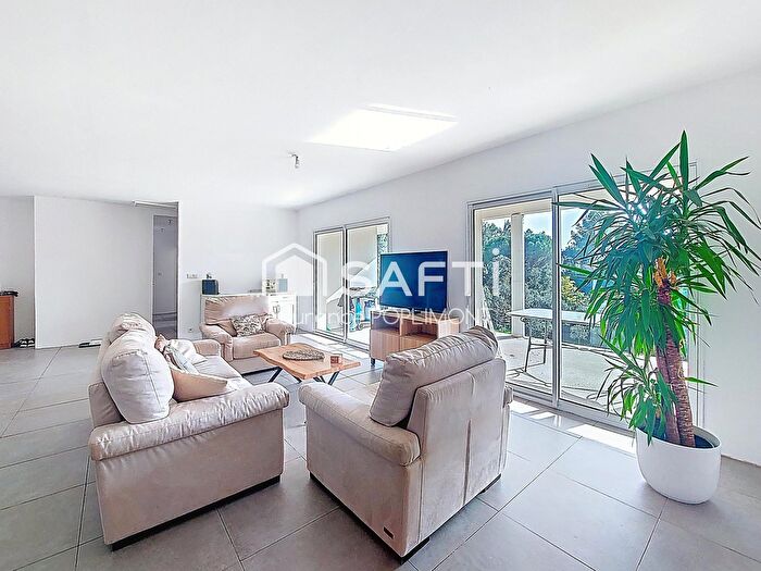 Maison à vendre - Vidauban - 4 pièces - 3 chambres