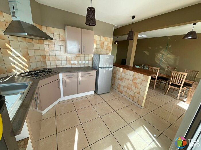 La Possession : Appartement 2 pièces à louer