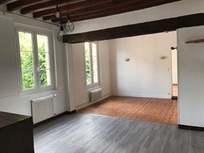 Appartement à louer - Louviers, Centre-ville - 3 pièces - 2 chambres