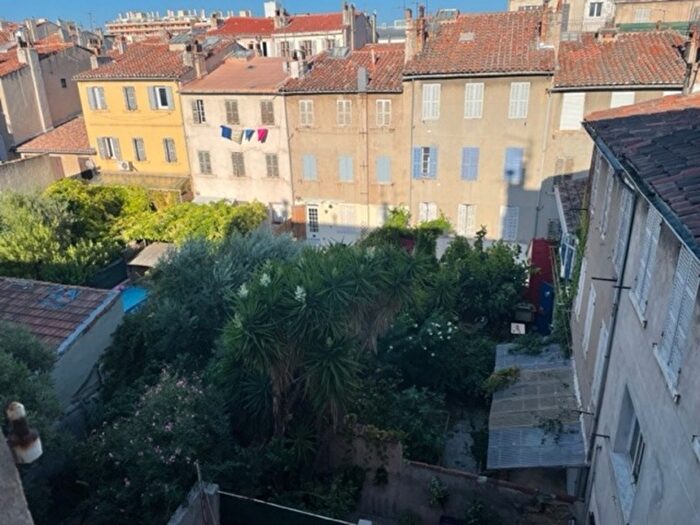 Appartement à louer - Marseille e , Cours julien, Notre-Dame-des-Monts - 1 pièce