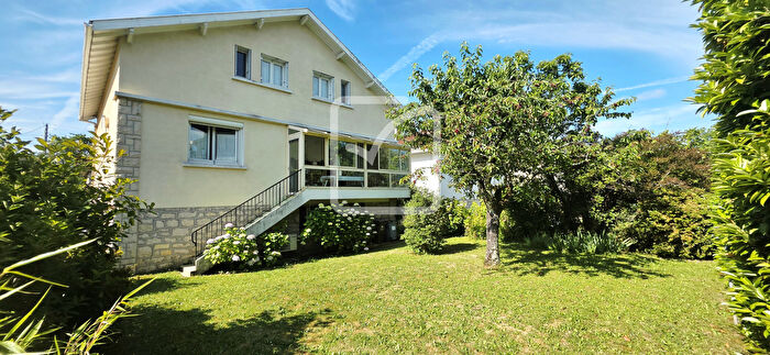 Brive-la-Gaillarde, Le Rocher Coupé, Breuil, Malecroix - Maison 7 pièces à vendre