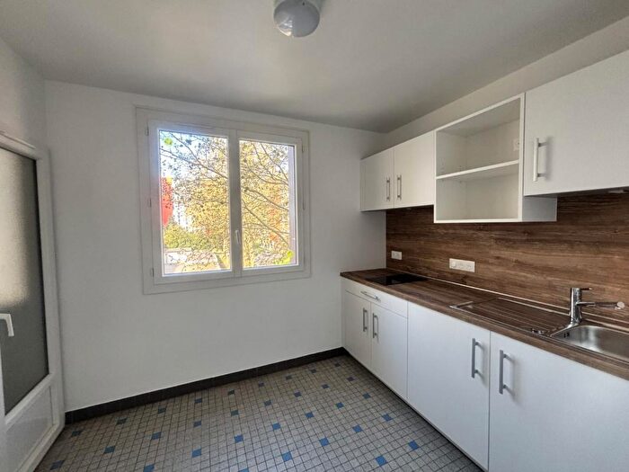 Appartement à louer - Quartiers Ouest, Bourg lEvesque - 2 pièces - 1 chambre