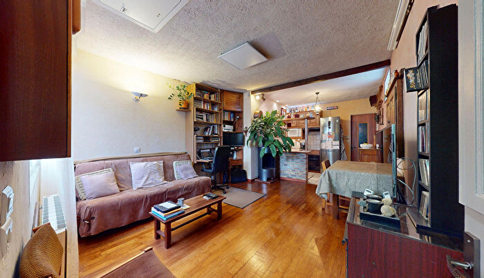 Appartement à vendre - Bois-dArcy, La Croix Blanche - 2 pièces - 1 chambre