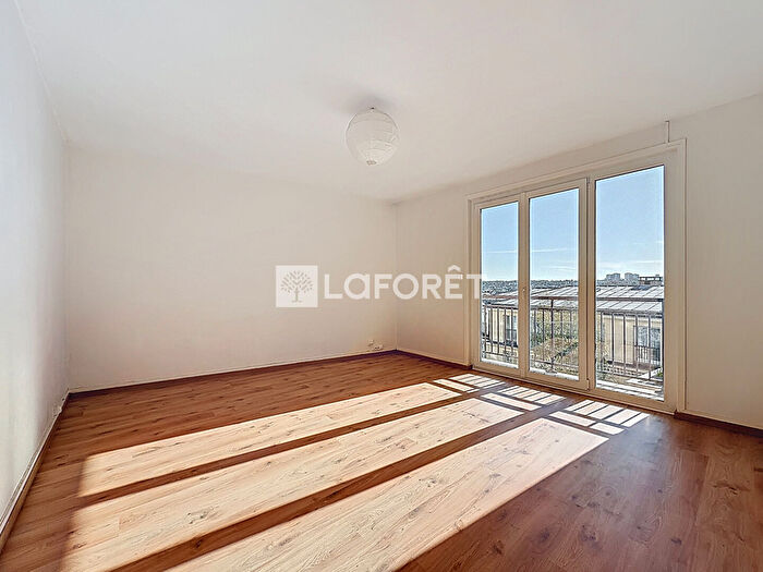 Bourg-la-Reine, Centre-ville : Appartement 4 pièces à vendre