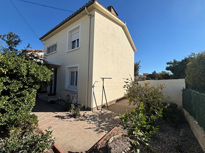 Maison à vendre - Névian - 4 pièces - 3 chambres